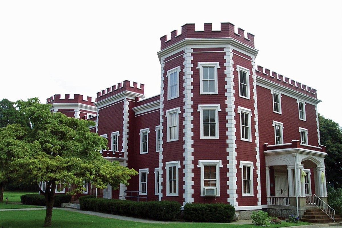 Author Talk with Lee McColgan: A House Restored | To Do Bronx